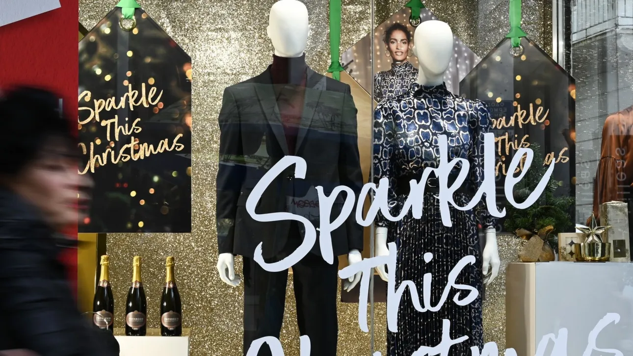 Εορταστικό ωράριο Χριστουγέννων: Πότε ξεκινά - Πώς θα λειτουργήσουν τα καταστήματα - E-Sterea.gr